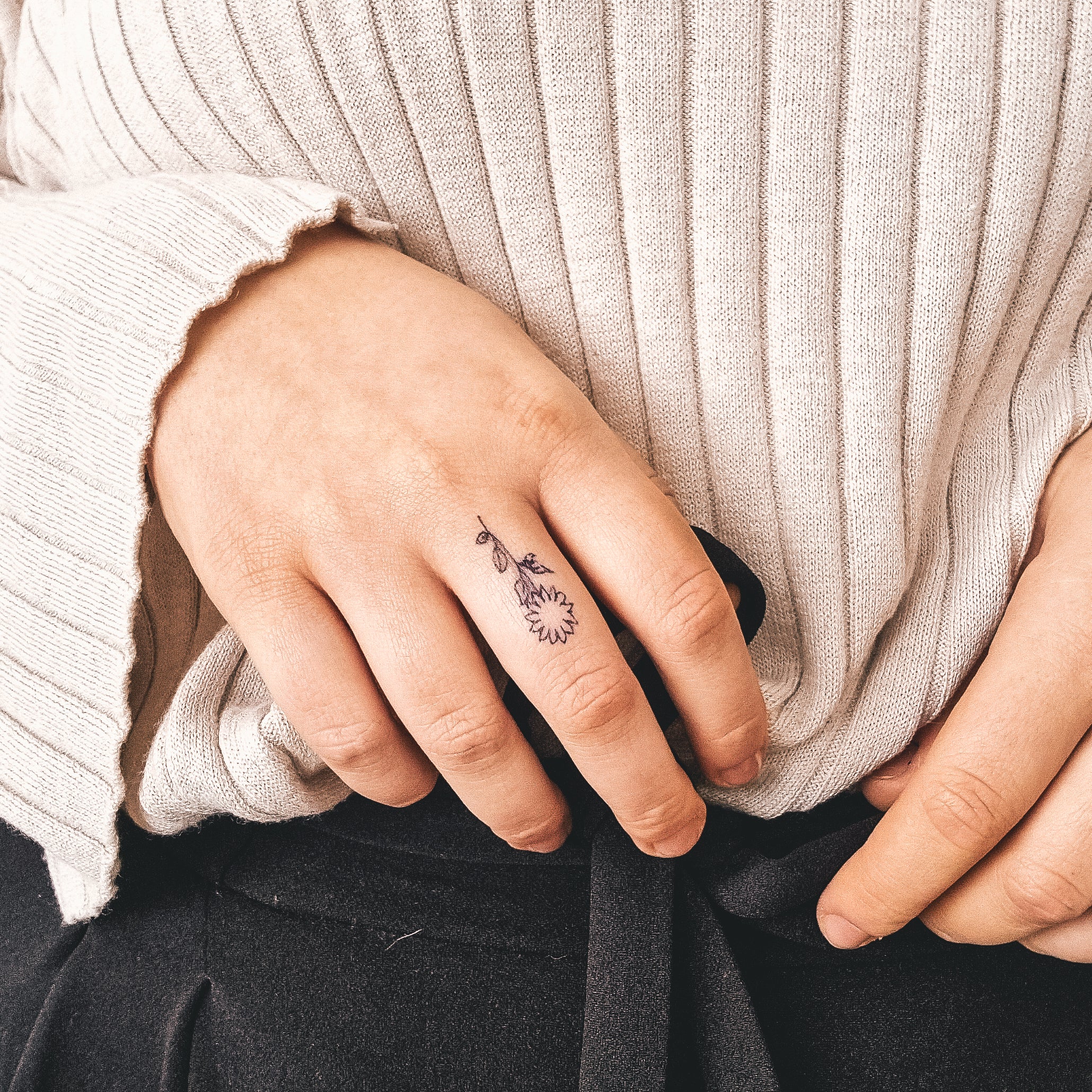 Sunflower | 2 Week Temporary Tattoo | inkster – Inkster
